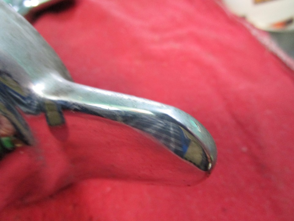 MGTD, MGTF, MGA wire wheel spinner knockoff, right side, with MG crest ...