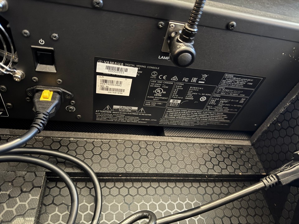 Yamaha CL5 80 Ch Digital Audio Console Mixer Dante Church Owned Road ...