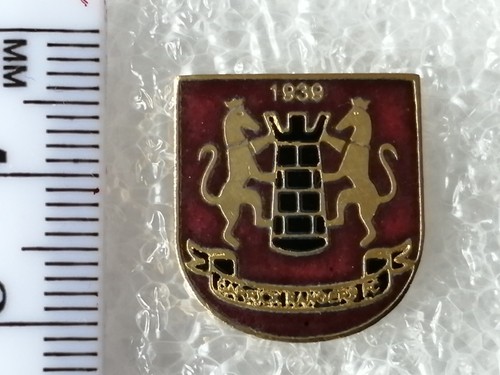 Carrick Rangers FC (Northern Ireland) Badge | eBay UK