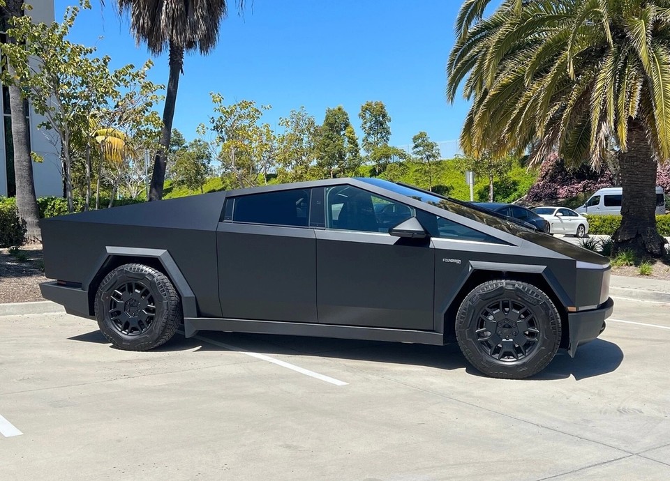 Tesla Cybertruck DIY PPF Paint Protection Wrap Color Change Matte Black ...
