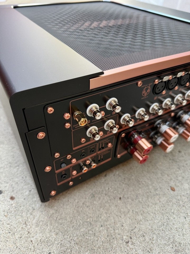 Marantz MODEL 10 Reference Integrated Amplifier (Open Box) | eBay