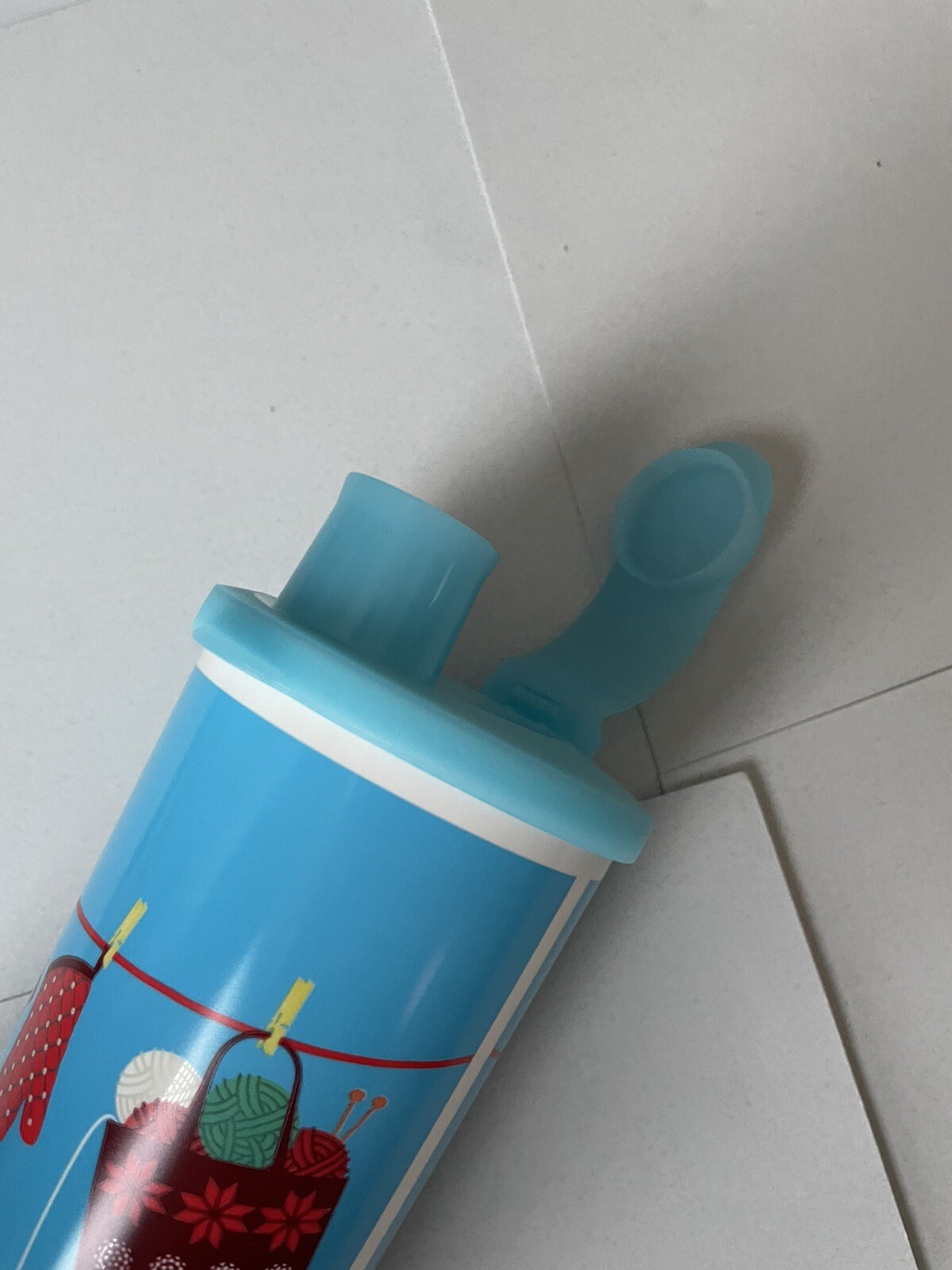 Tupperware tumbler 16 oz 470 ml Christmas holiday winter Mrs Claus ...