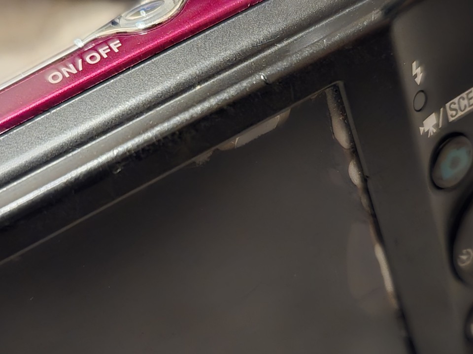 Nikon Coolpix L22 12.0 MP 3.6x Optical Zoom Compact Digital Camera ...