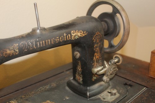 1900's Antique Minnesota Model "A" Treadle Sewing Machine with 7 Drawer ...