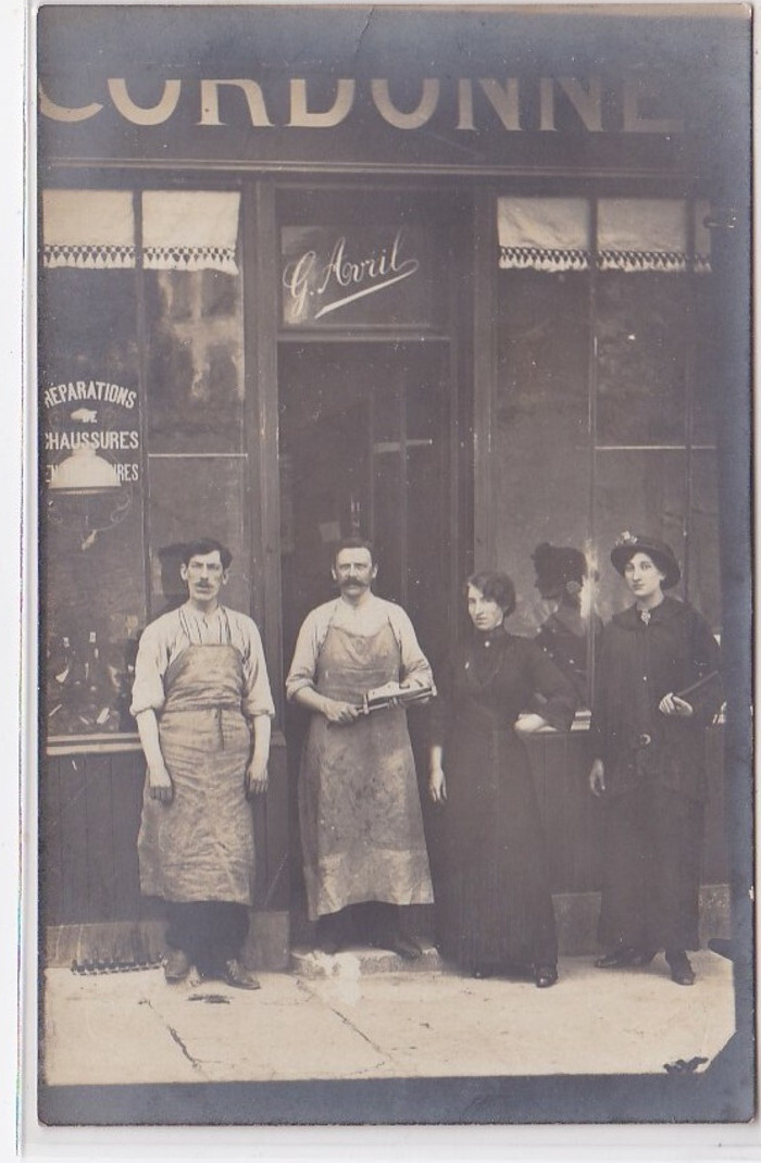 PARIS : carte photo de la cordonnerie AVRIL - très bon état | eBay