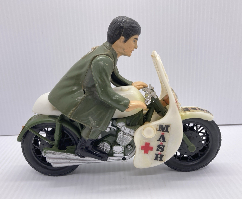 VTG Durham’s M.A.S.H Freewheeler Cycle Motorcycle w/ Hawkeye Rider ...