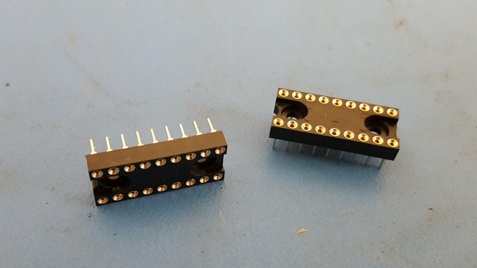 IC SOCKET 18 PIN DIP SOCKET RN 0.300 Mil Screw Machine Gold Through ...