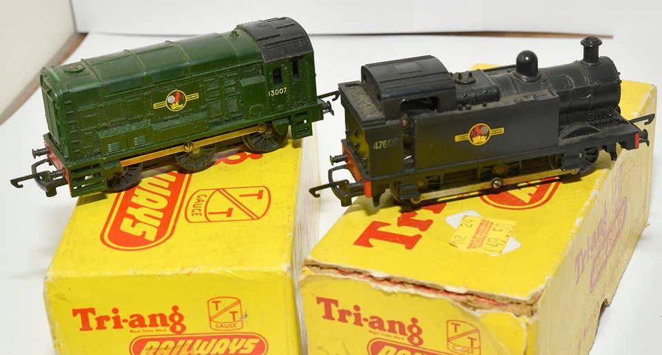 TRIANG TT JOB LOT OF TWO LOCOMOTIVES AND TEN WAGONS ALL BOXED | eBay UK