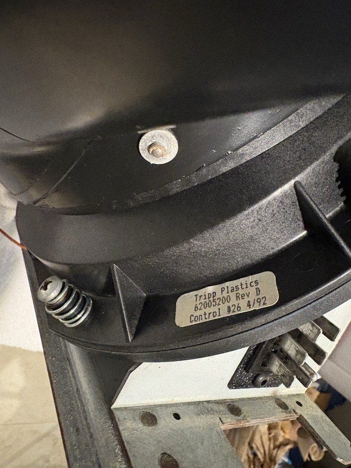 IGT S or S+ Slot Machine .25 cent Coin Hopper 24v ... working when ...