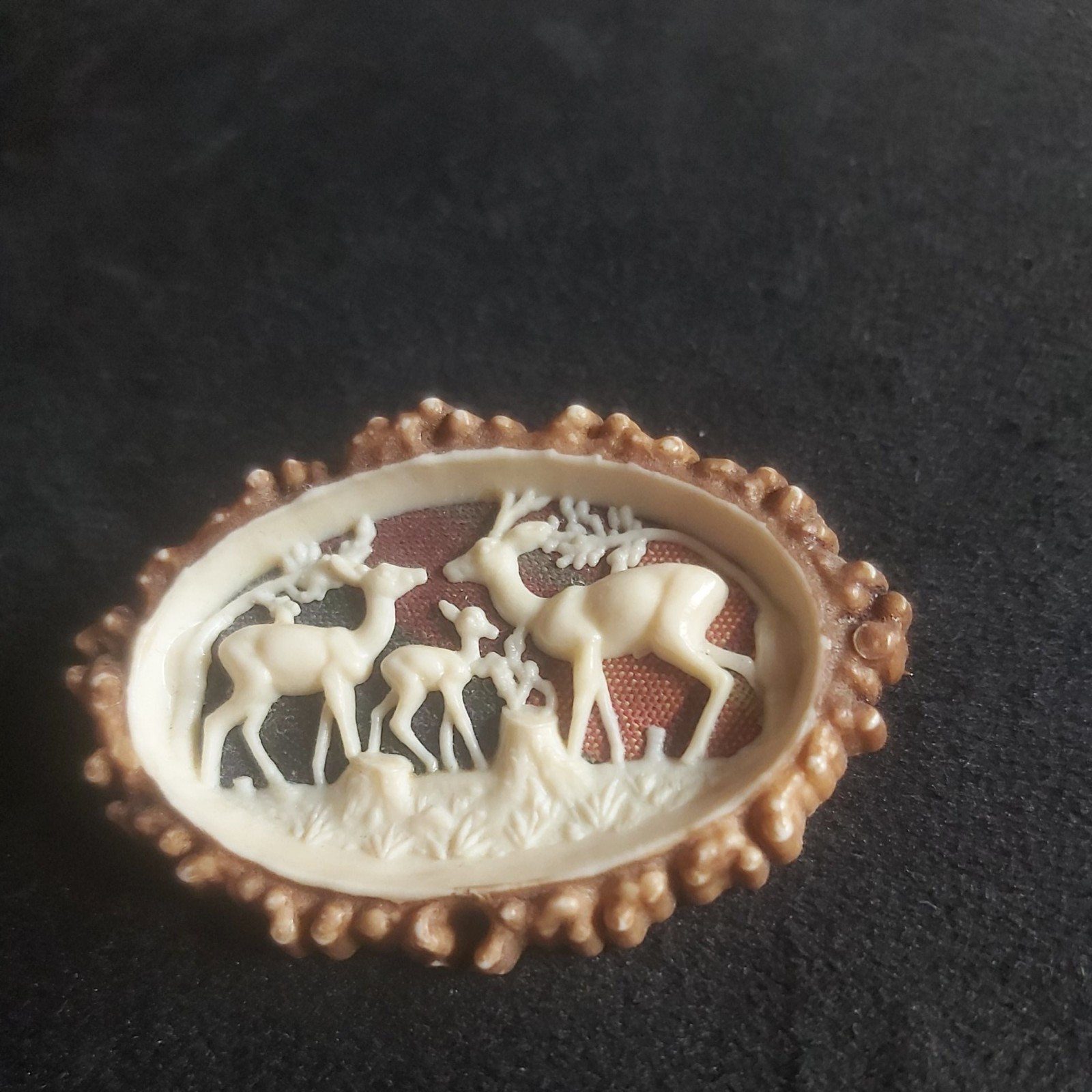 Vintage 1930s Plastic Carved Celluloid Stag Brooch in… - Gem