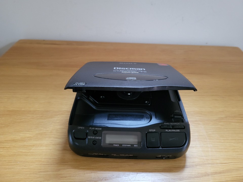 Walkman Sony D-33 Discman Personal CD Player - MEGA BASS - 16Bit Linear ...