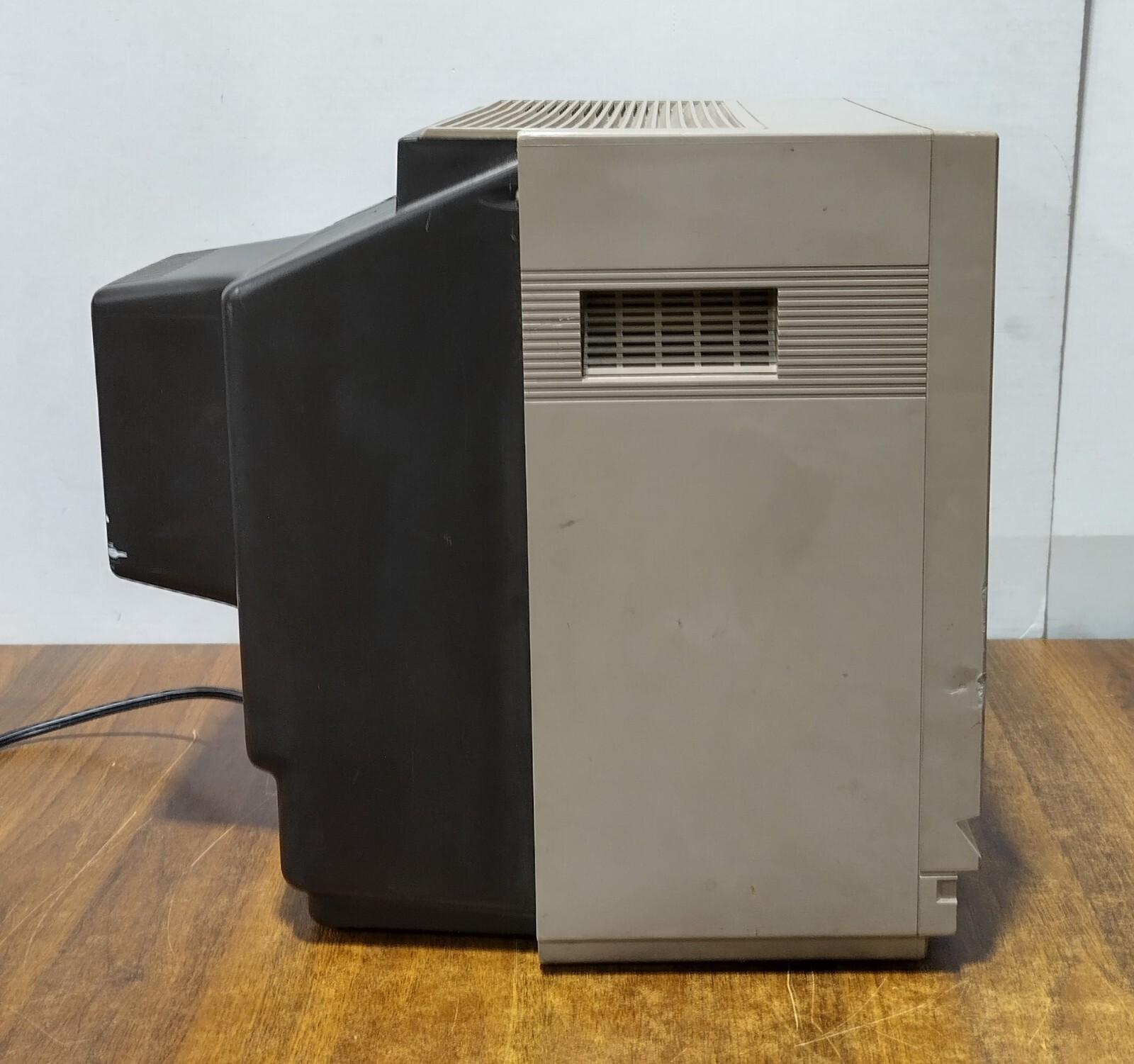 Vintage Commodore 1702 Video Monitor for C64 C128 for sale online | eBay