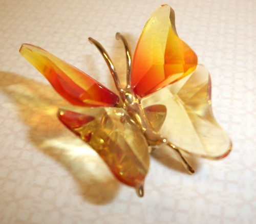 SWAROVSKI ABALA RUBY BUTTERFLY 250459 | eBay