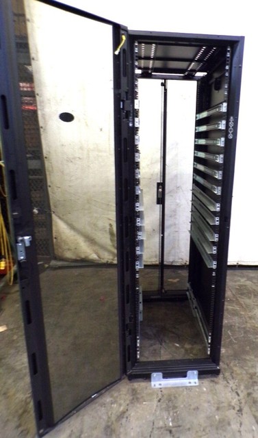 APC E242296 NetShelter SX 42U Server Rack 19" Enclosure Cabinet for ...