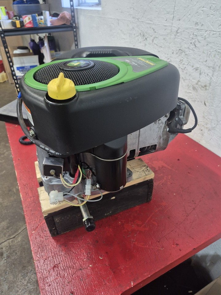BRIGGS & STRATTON-JOHN DEERE 19.5 HP. G4 ENGINE 31P677 | eBay