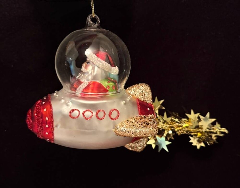 BLOWN GLASS SANTA IN ROCKET SHIP CHRISTMAS ORNAMENT~OUTER SPACE~SHUTTLE ...