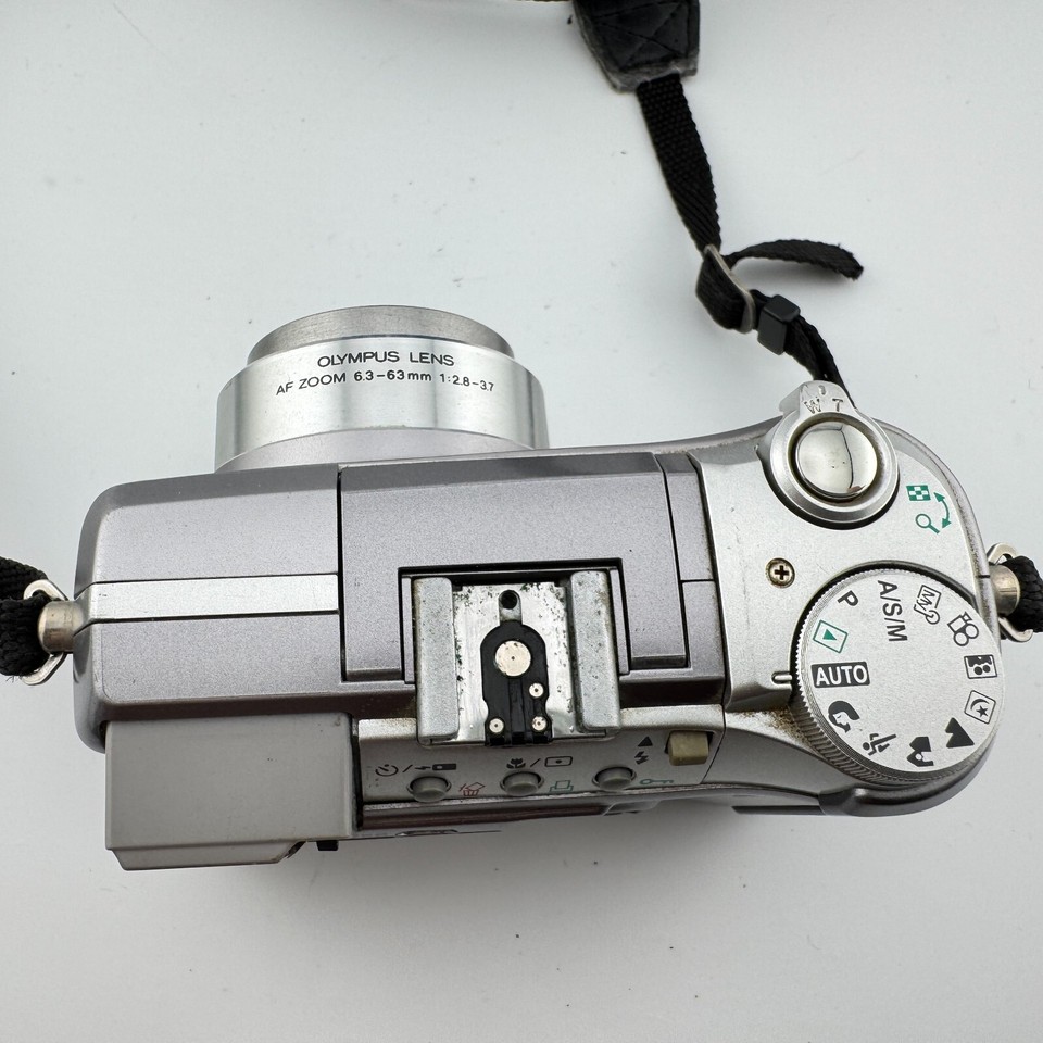 Olympus CAMEDIA C-755 Ultra Zoom 4.0 MP Digital Camera Bundle w/ 16MB ...