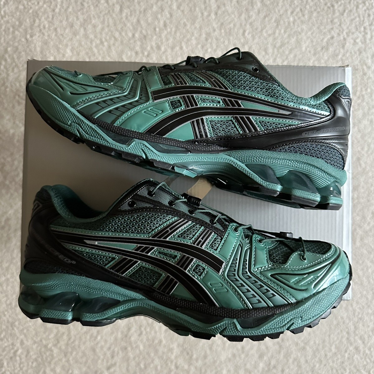Size 10.5 - ASICS GEL-Kayano 14 x UNAFFECTED Low Infinite Size 10.5 - ASICS GEL-Kayano 14 x UNAFFECTED Low Infinite