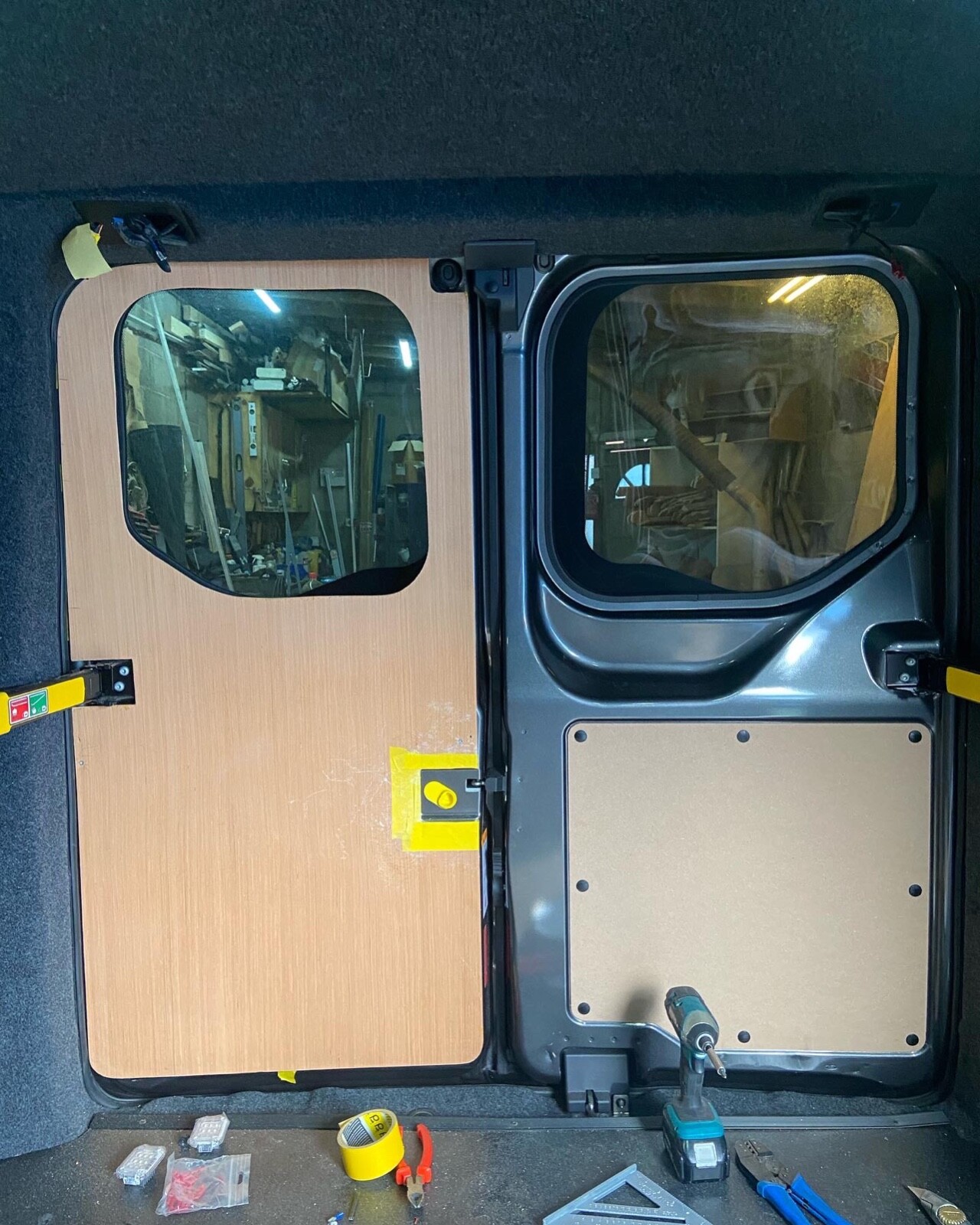 van window fitting service camper conversions, transporter sprinter ...