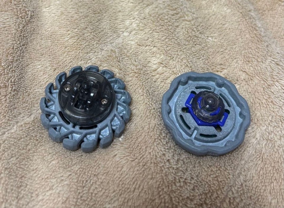 Metal Frame Beyblade Lot - 2 Beyblades | eBay