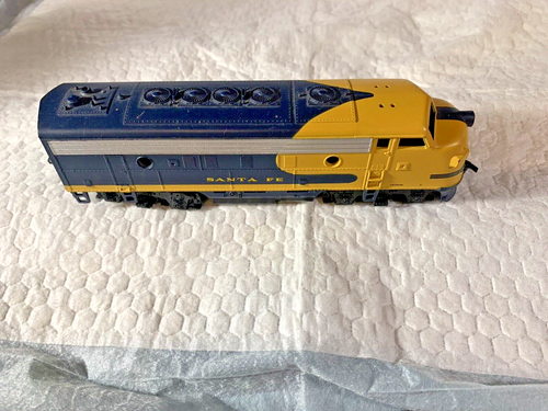 HO Santa Fe Train 228C Dummy Unit Locomotive | eBay