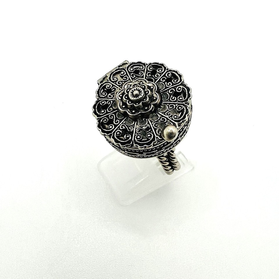 Antique Art Deco poison ring silver filigree vintage secret compartment ...