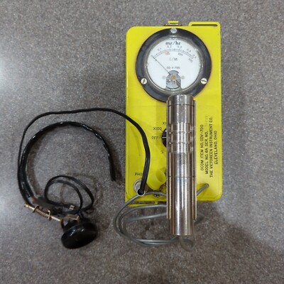 Radiation Detectors & Geigers - Victoreen Cdv-700 Geiger Counter Radiation