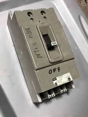 Circuit Breakers - 100 Amp 3 Phase
