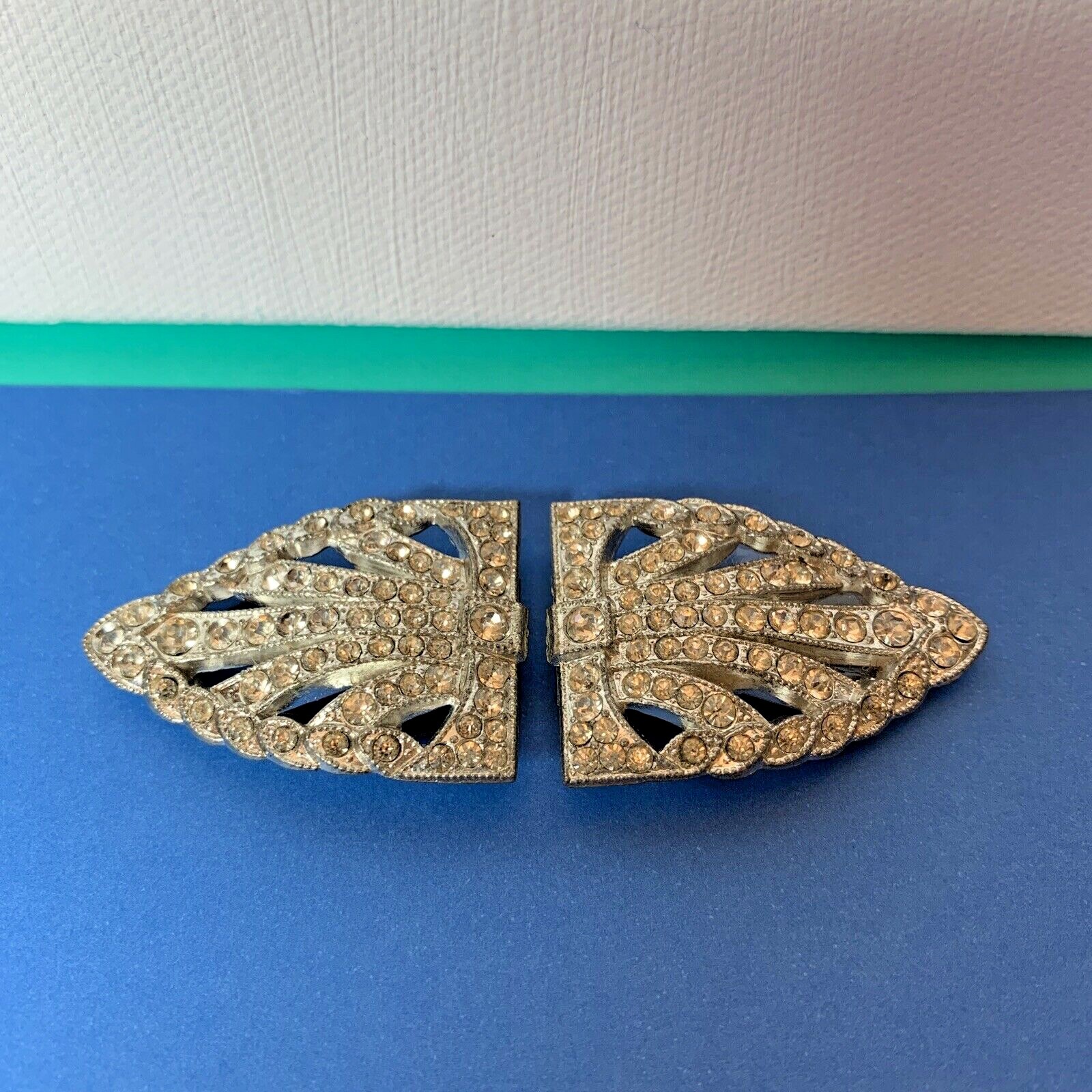 Vintage Fur Clips Silver Rhinestones Signed Goody | eBay