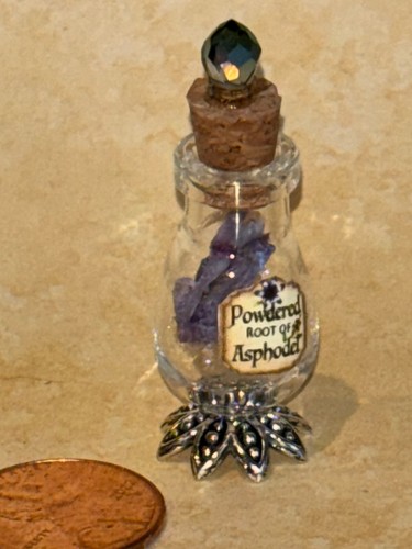 Magic Wizard Glass Metal Potion Bottles Powdered Root of Asphodel ...