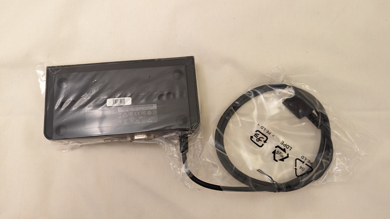 Lenovo ThinkPad Onelink+ Plus Dock 40A40090US Ultra HD Video, 4k Output ...