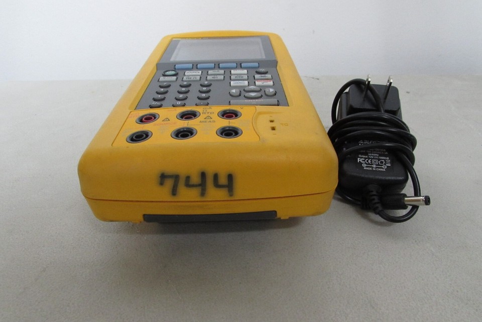Fluke 744 Documenting Multifunction Process Calibrator | eBay