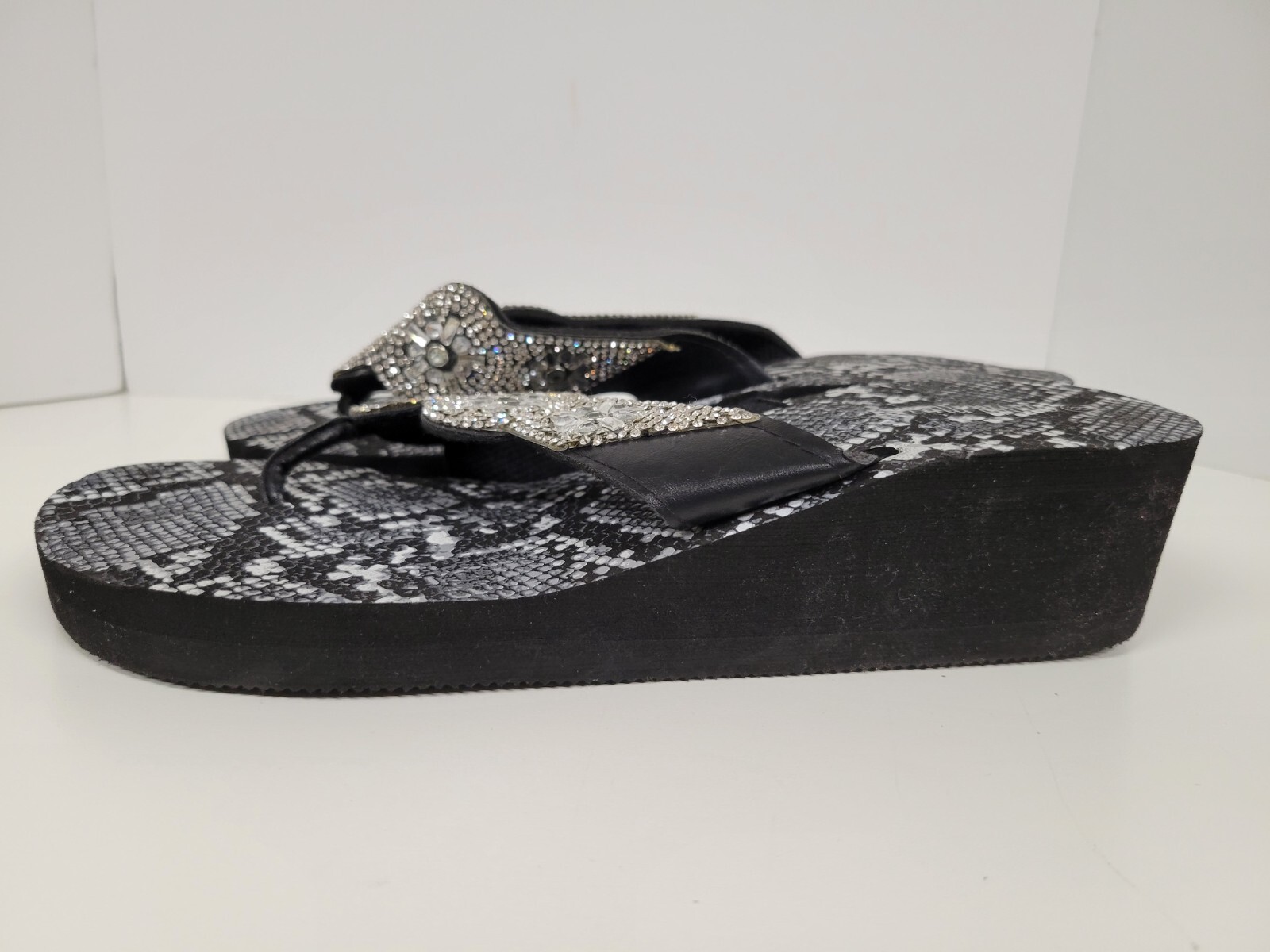 Women's Olivia Miller Shoes Faux Snake Skin Flip Flop Bling Sandals ...