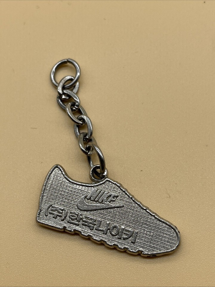 Vintage NIKE Swoosh KEYCHAIN Metal Key Chain Shoes Red White Green ...