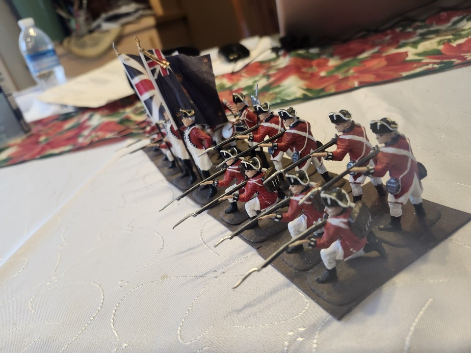 Painted British Rev War Toy Soldiers As Regiment (blue Facings) 1/32 ...
