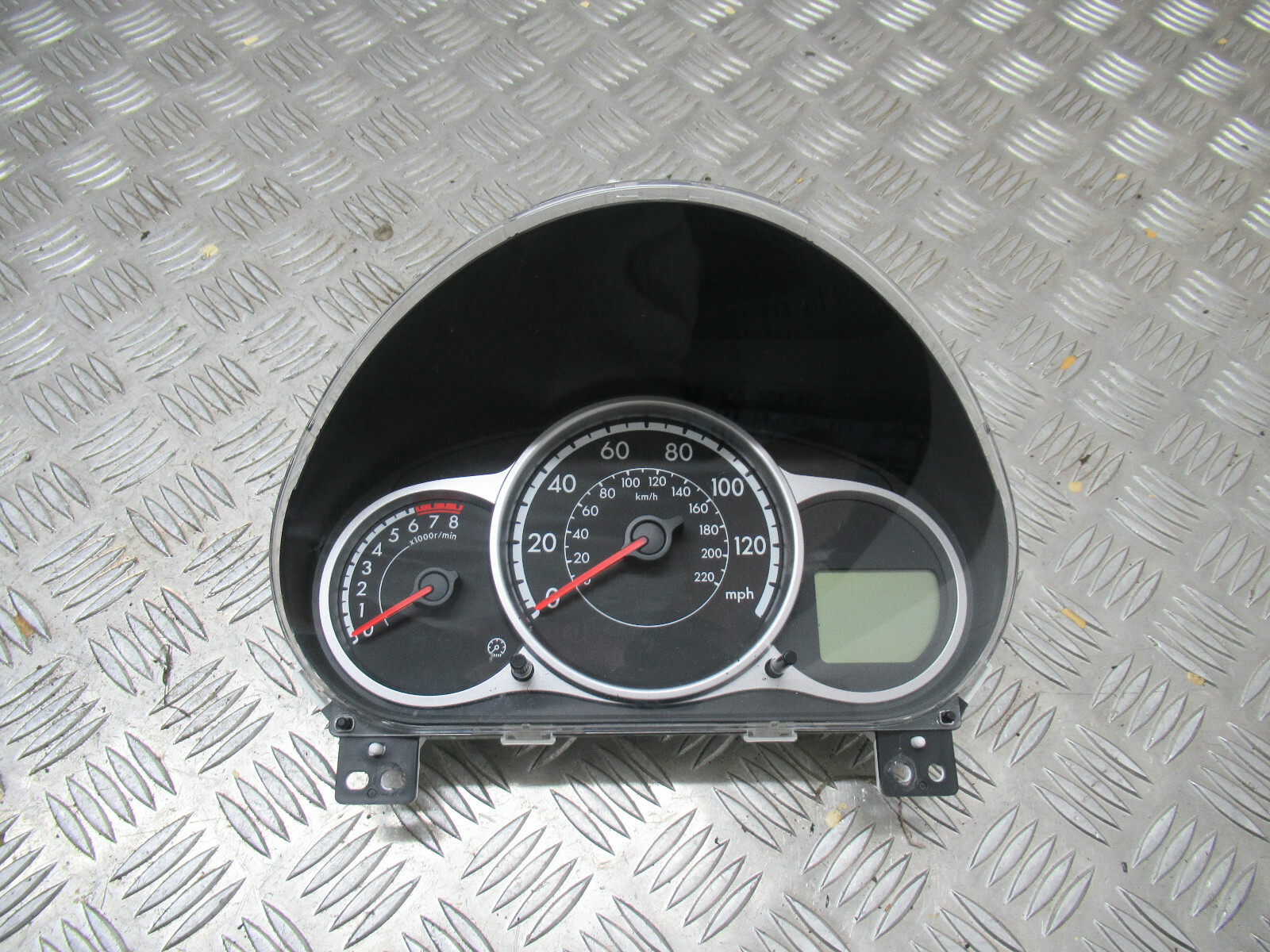 2013 MAZDA 2 1.3 SPEEDOMETER SPEEDO CLOCKS REF5925 | eBay