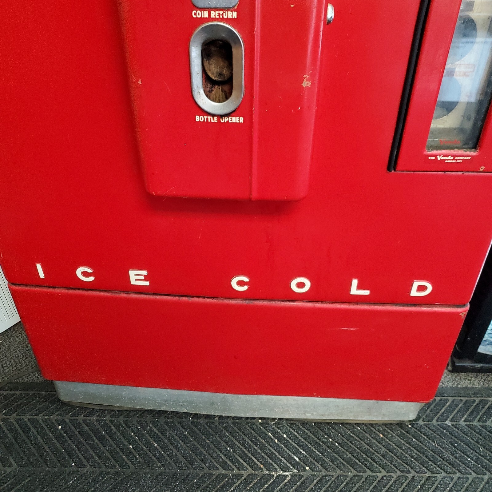 Coca Cola Vending Machine 1954 Original Paint Works Great 10 Cent ...