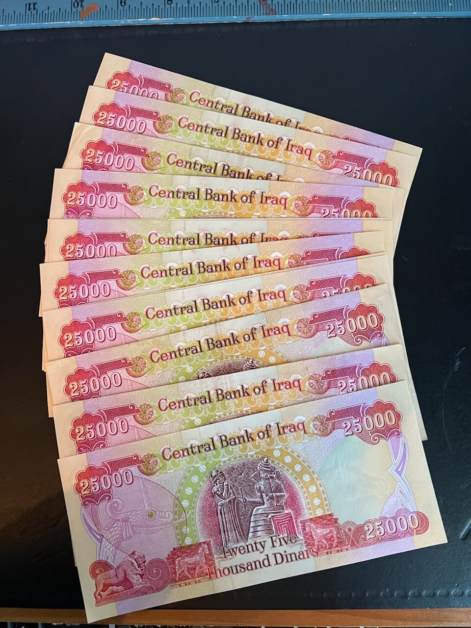 150,000 crisp new uncirculated iraq dinar banknotes. IQD 6 x 25,000 ...