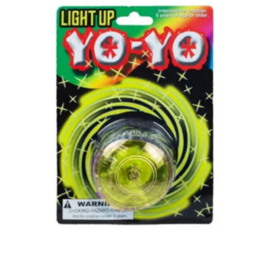 Light Up LED YoYo, Lights Up Red, Glows in Dark, Classic Kids Toy, Ages ...