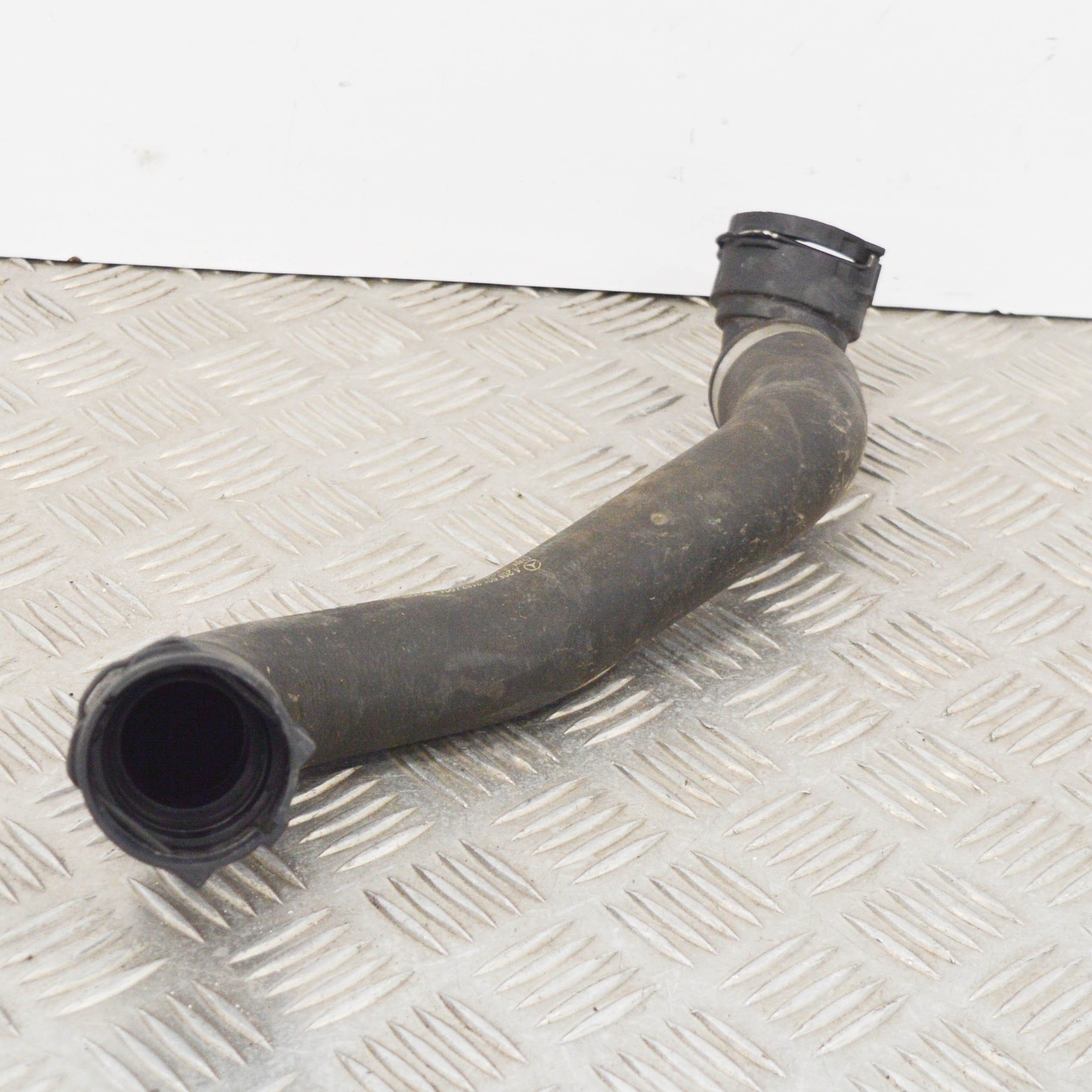 MB C-CLASS W205 2.1 d 120 Kw Lato Destro Radiatore Tubo Tubo ...