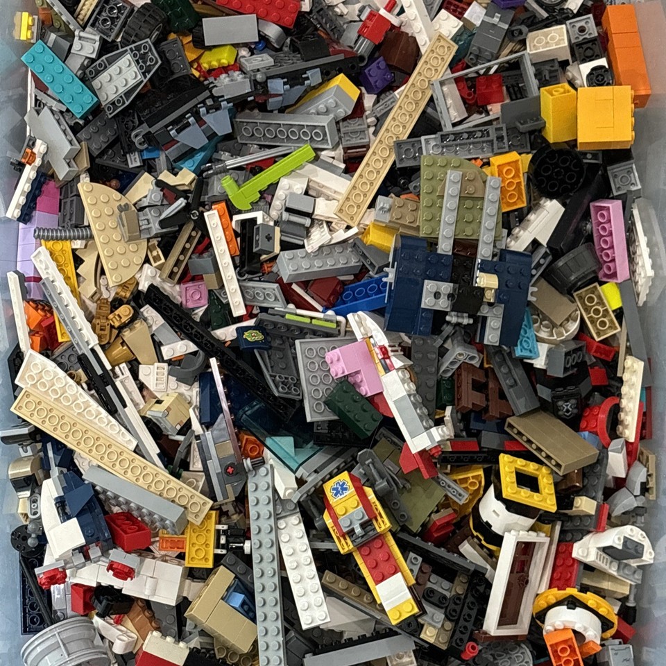 LEGO bulk Lot 30 Pounds Random Parts Pieces Authentic Good Condition ...