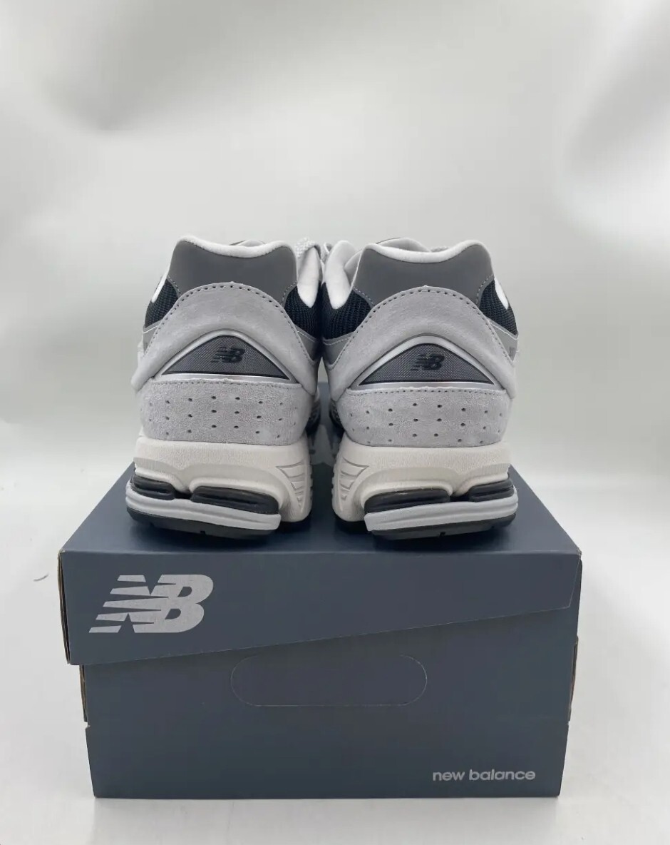 New Balance 2002R Black Grey Size 11 M2002RFH Panda Oreo OG Rare Men’s ...