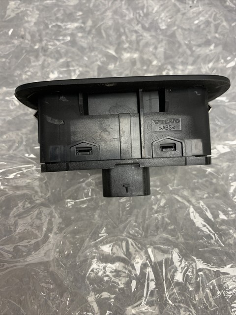 VOLVO S90 MK2 Rear Tailgate Close Lock Switch Buttons 31427330 2017 for ...