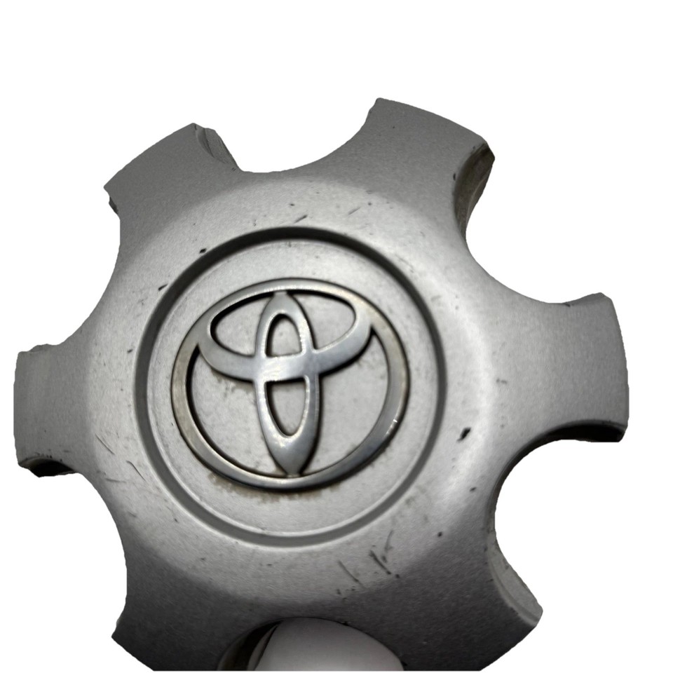 42603-AD060 OEM Toyota Tacoma Silver 5-spoke Wheel Center Cap 2005-2015 ...