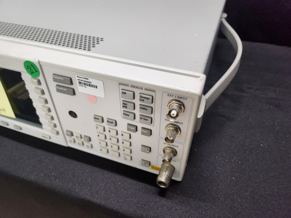Agilent E4428C: 250kHz - 6GHz, Signal Generator, Opt. 506, As-Is (0584 ...