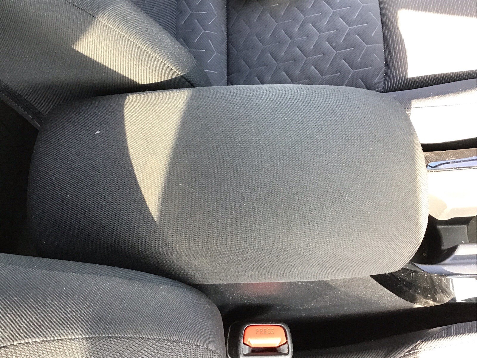 CENTRE CONSOLE ARMREST TOYOTA COROLLA MK12 19 On VVT-I ICON 5DR ESTATE ...