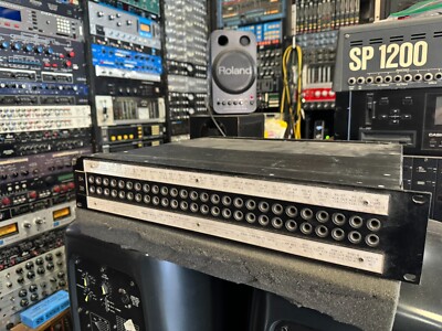 Patchbay rack 1/4 jacks 52 Port Audio Patchbay rack ARMENS | eBay