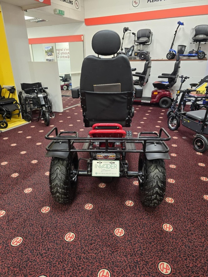 ALL TERRAIN MOBILITY SCOOTER - SCOOTERPAC INVADER - 3 WHEEL DRIVE 16 ...