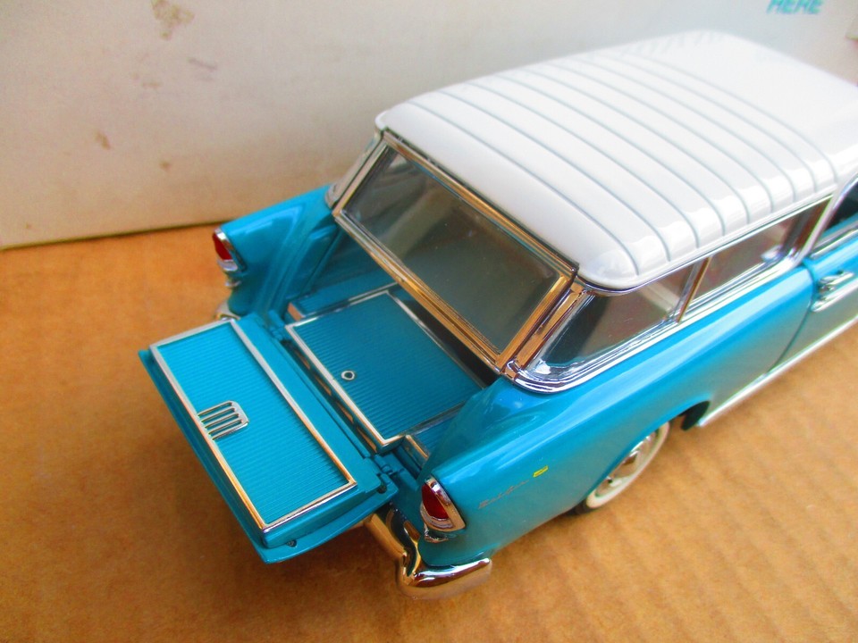 DANBURY MINT 1955 Chevrolet Nomad "REGAL TURQUOISE" Blue/White 1/24 in ...