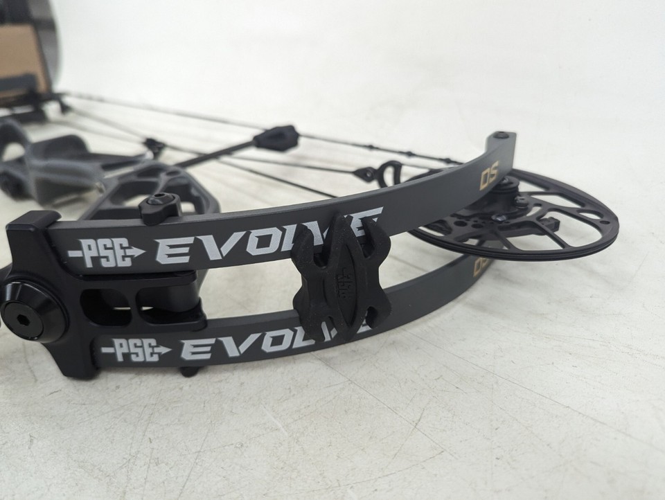 PSE Evolve 30 DS Right Handed 24.5-30 70lb Compound Bow Hunting Archery ...